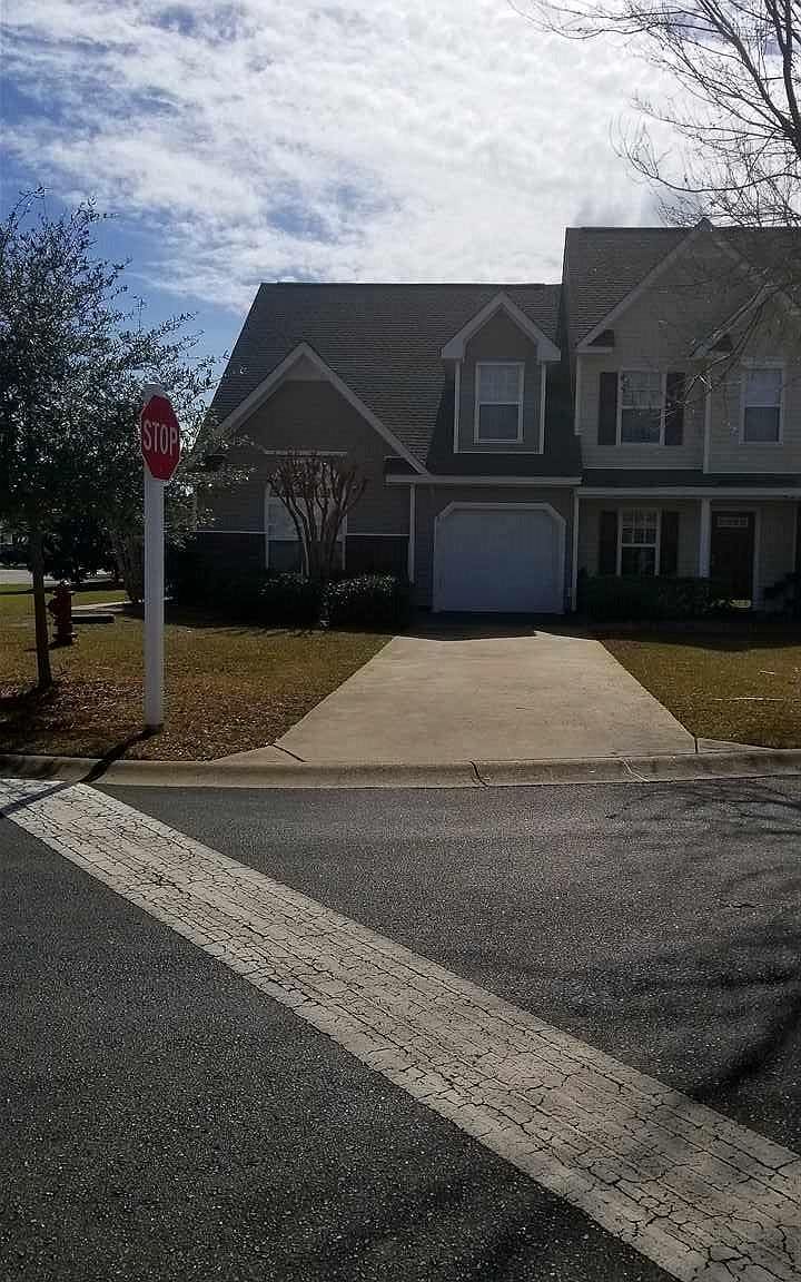 1052 Stanton Pl, Myrtle Beach, SC 29579 | Zillow