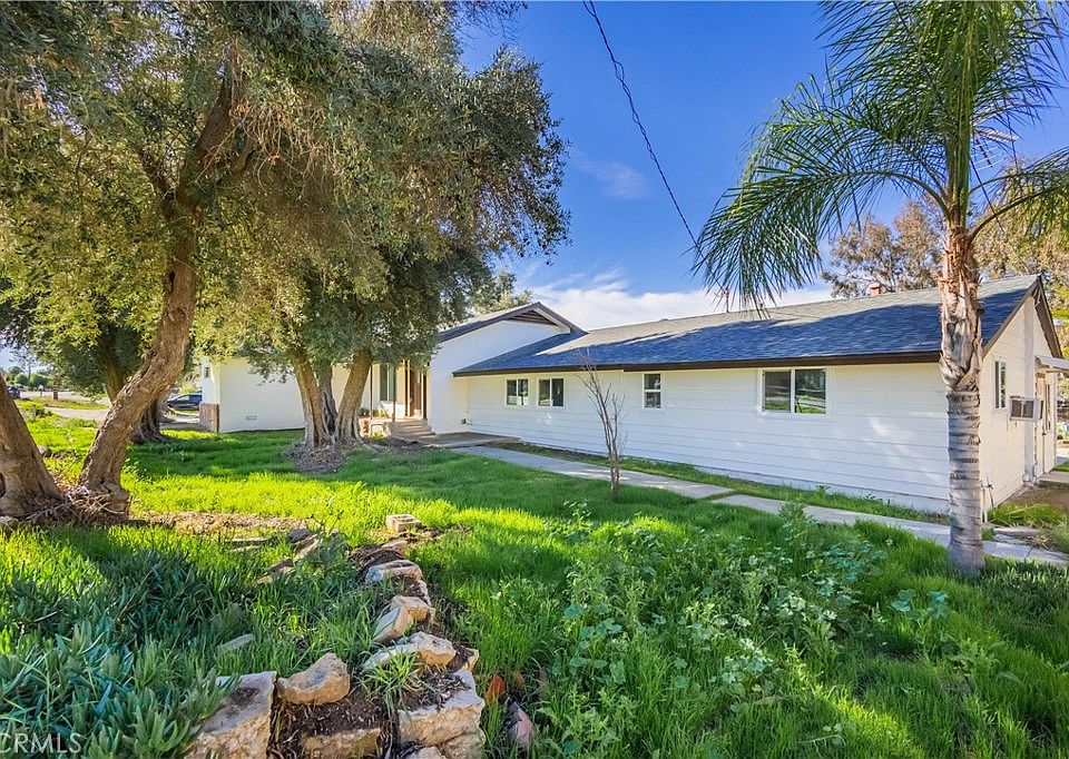 28960 Lakeview Ave, Nuevo, CA 92567 | Zillow