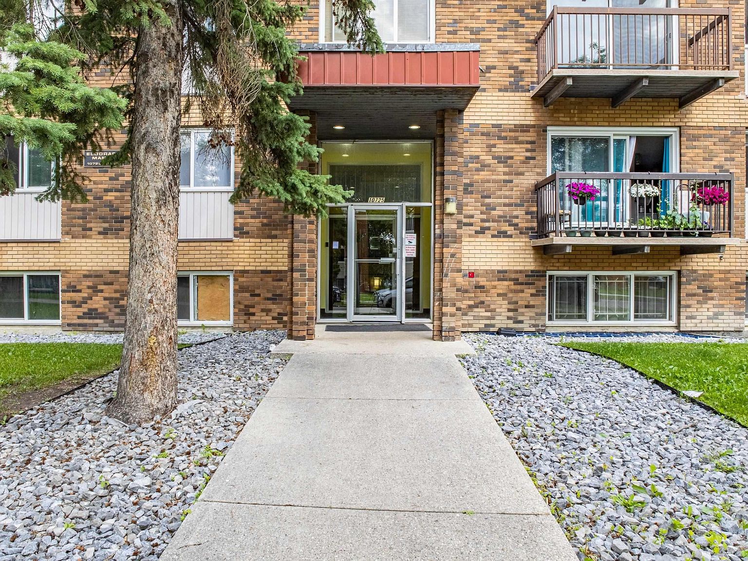 10725 111th St NW #306, Edmonton, AB T5H 3G2 | MLS #E4444667 | Zillow