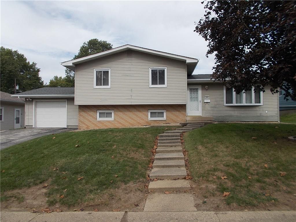 304 E Christine Dr, Decatur, IL 62526 | Zillow