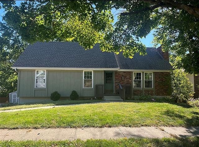 7705 N Stoddard Ave, Kansas City, MO 64152 | Zillow