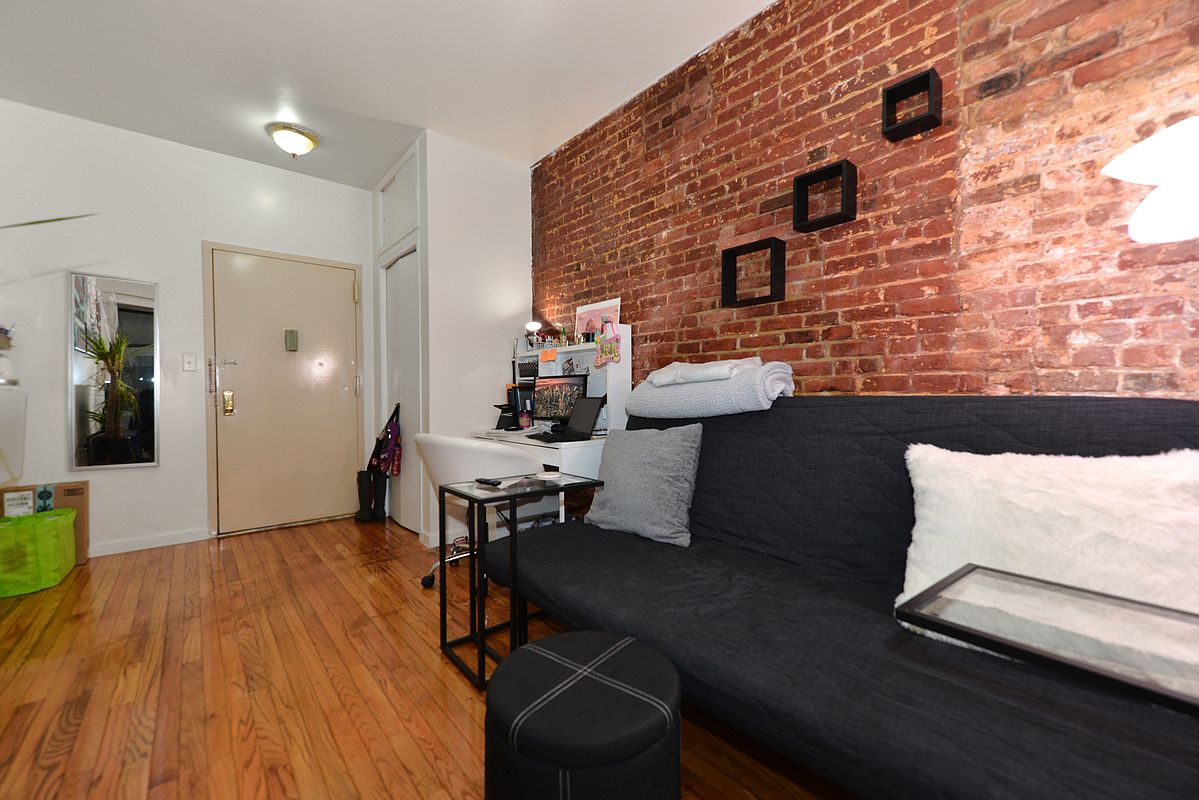 81 Rivington St APT 4A, New York, NY 10002 | Zillow