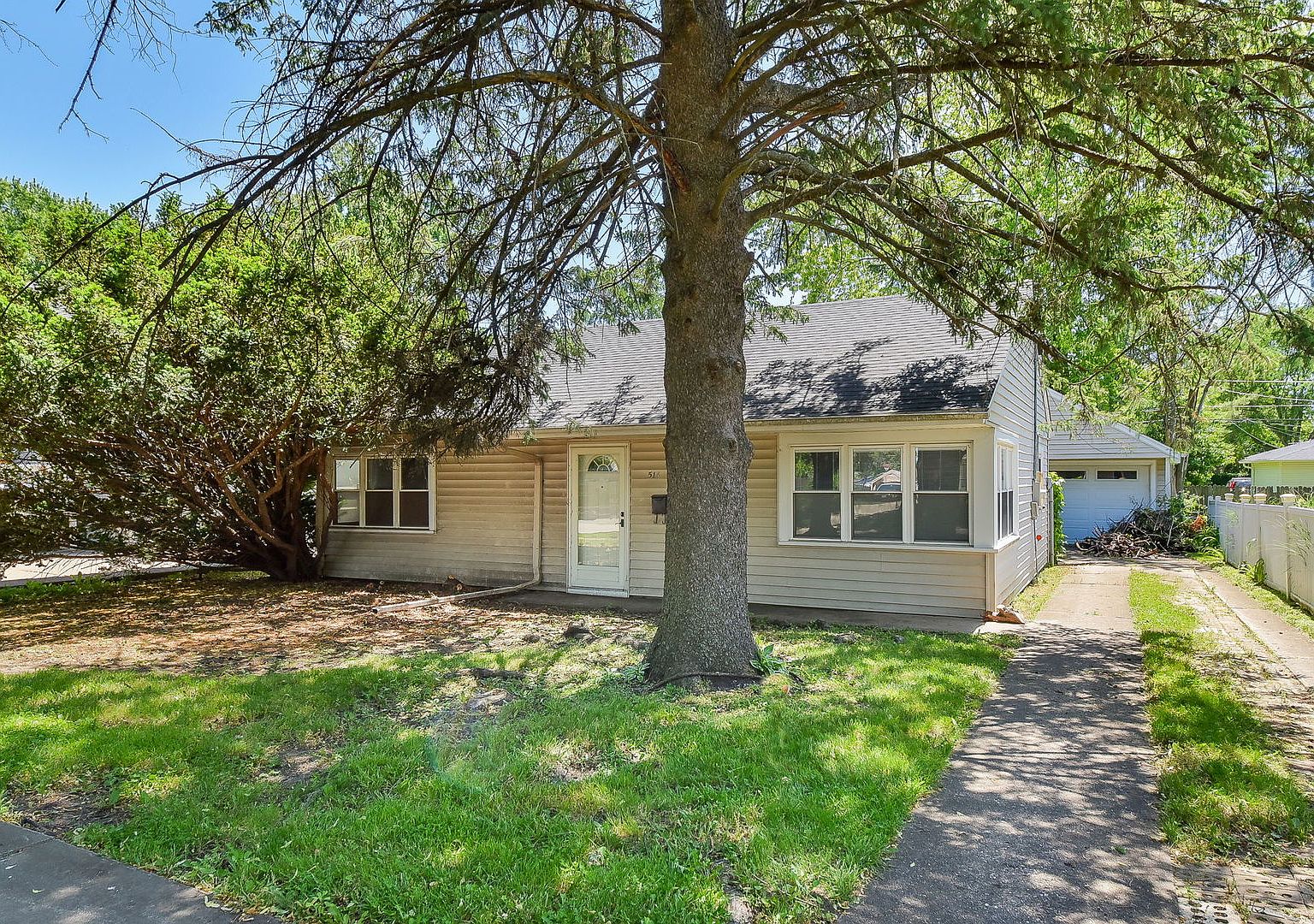 514 E Pomeroy St, West Chicago, IL 60185 | Zillow