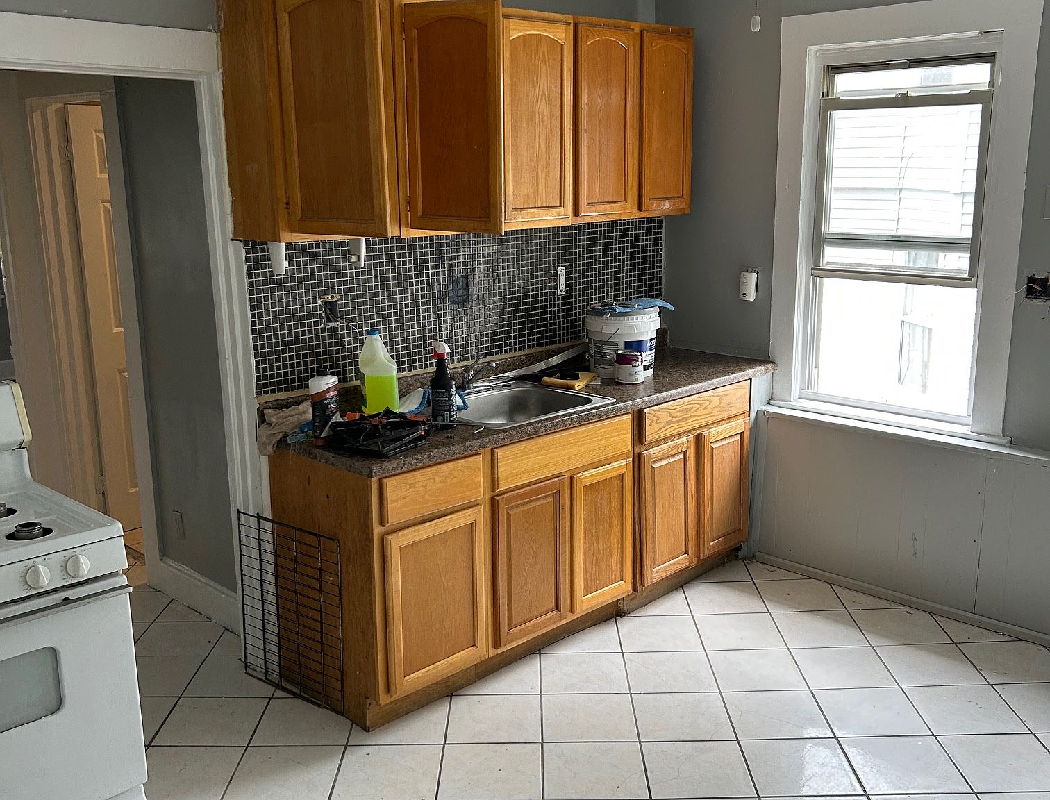 35 Chapman Ct FLOOR 3, New Britain, CT 06051 | Zillow