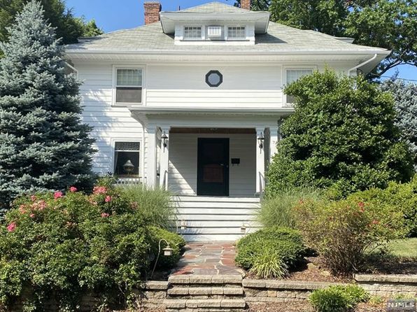 Leonia NJ Real Estate - Leonia NJ Homes For Sale | Zillow