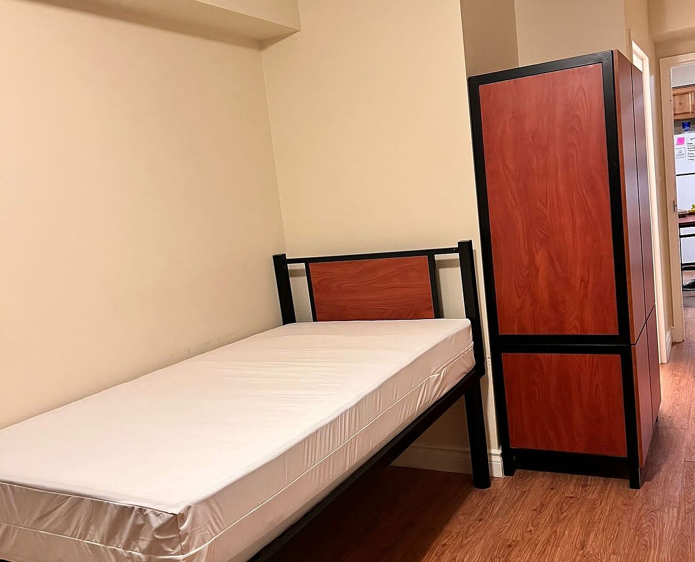 392 Albert St #203, Waterloo, ON N2L 3V1 | Zillow