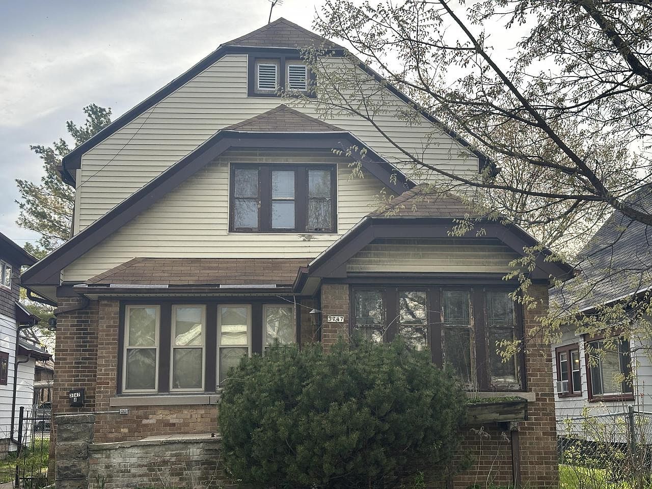 3747 North Vel R Phillips AVENUE, Milwaukee, WI 53212 | Zillow