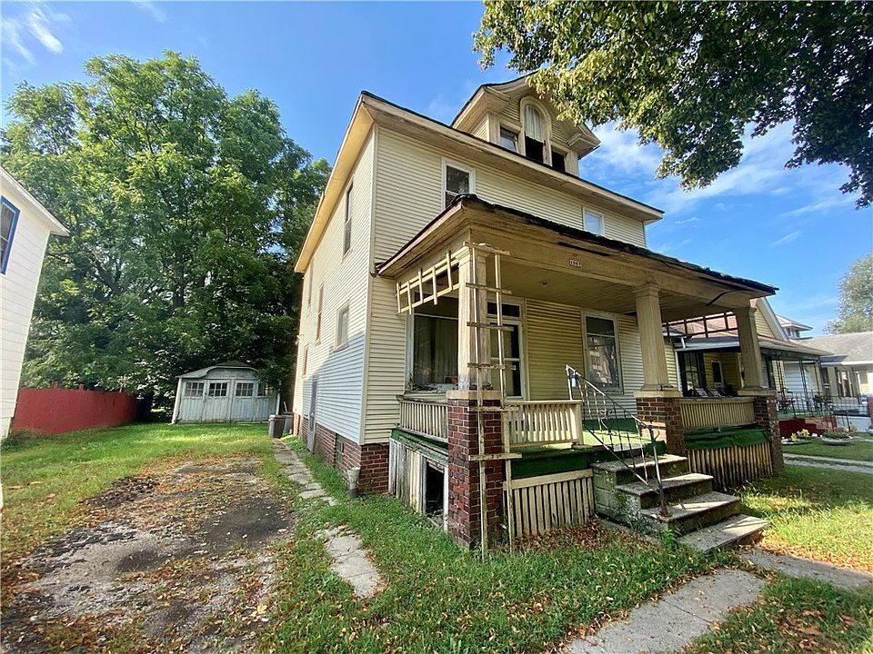 1067 W Decatur St, Decatur, IL 62522 | Zillow