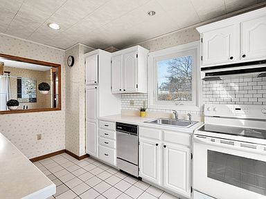 96 Spring St, Stoneham, MA 02180 | Zillow