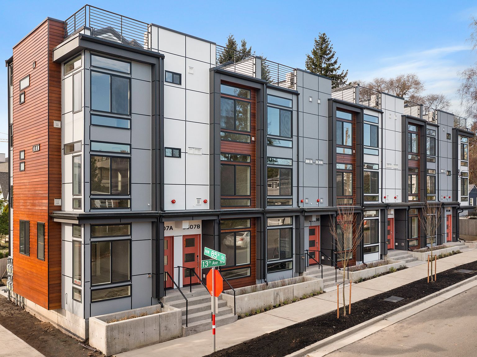 8513B 13th Ave NW, Seattle, WA 98117 | Zillow