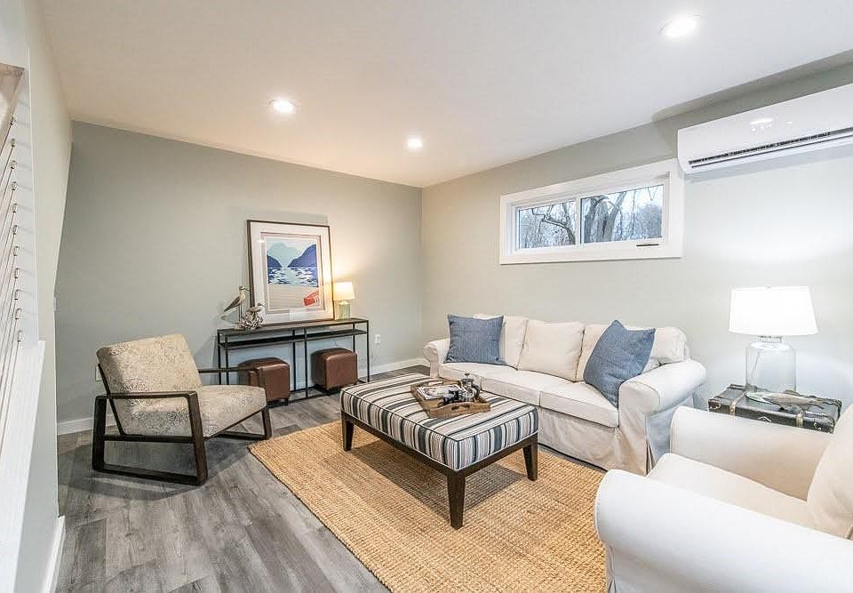 8 Sunset Rd, Narragansett, RI 02882 | Zillow