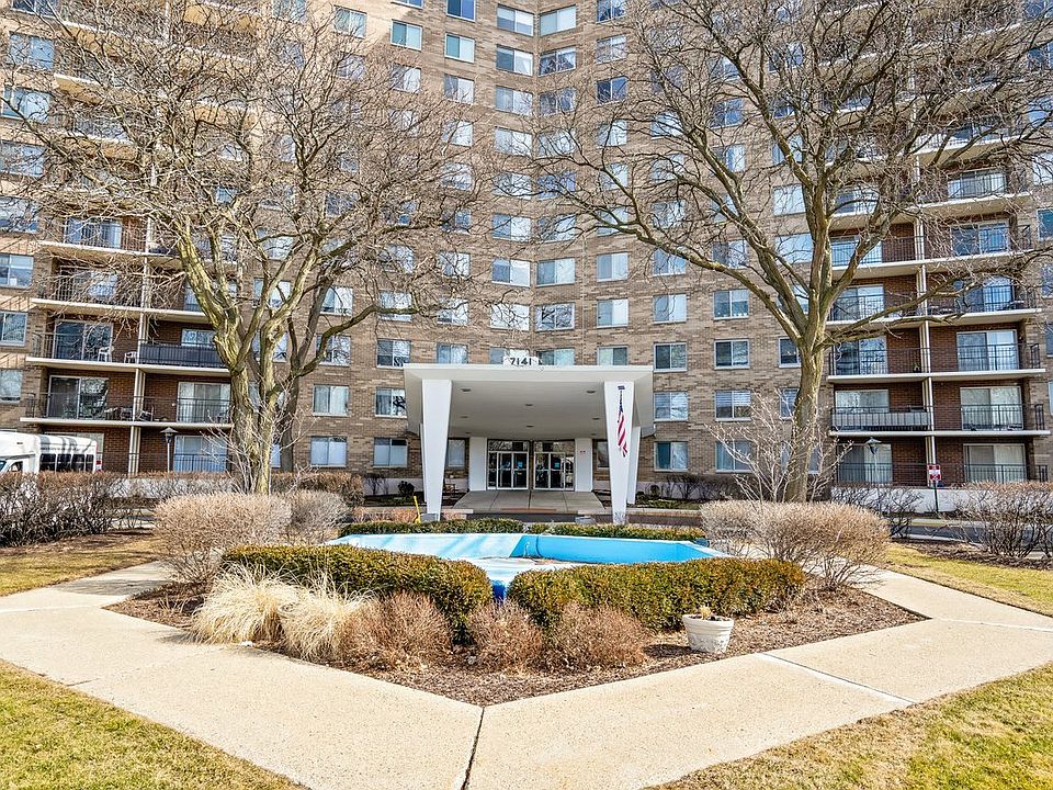 7141 N Kedzie Ave APT 801, Chicago, IL 60645 | Zillow