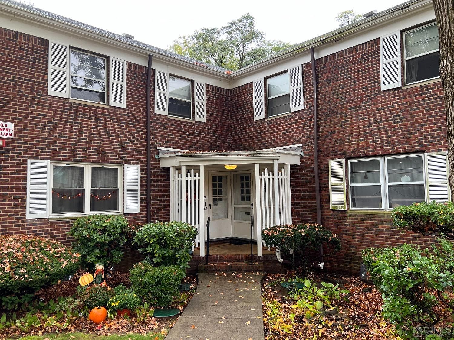 69 Manor Dr, Red Bank, NJ 07701 | Zillow
