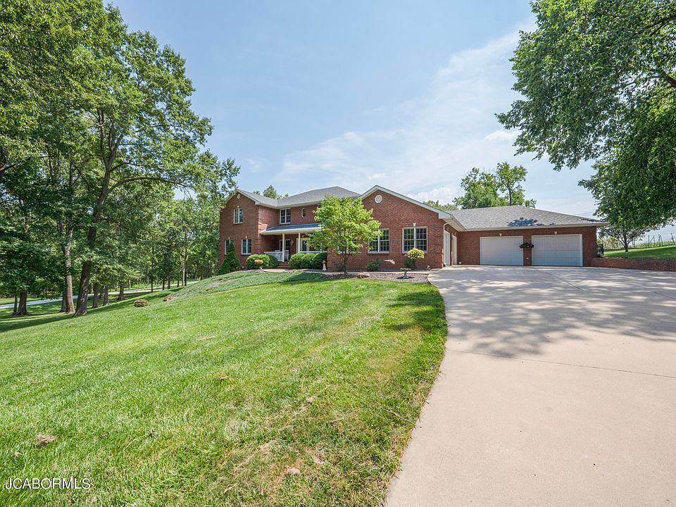 1912 Andrea Dr, Jefferson City, MO 65101 | MLS #10066067 | Zillow