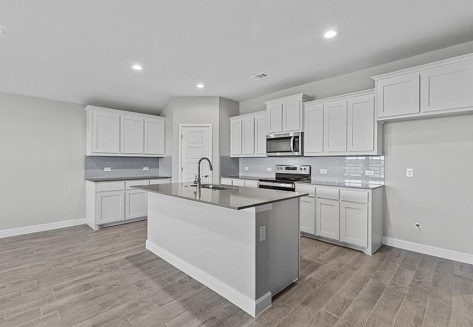 324 Clayton Rd, Burleson, TX 76028 | Zillow