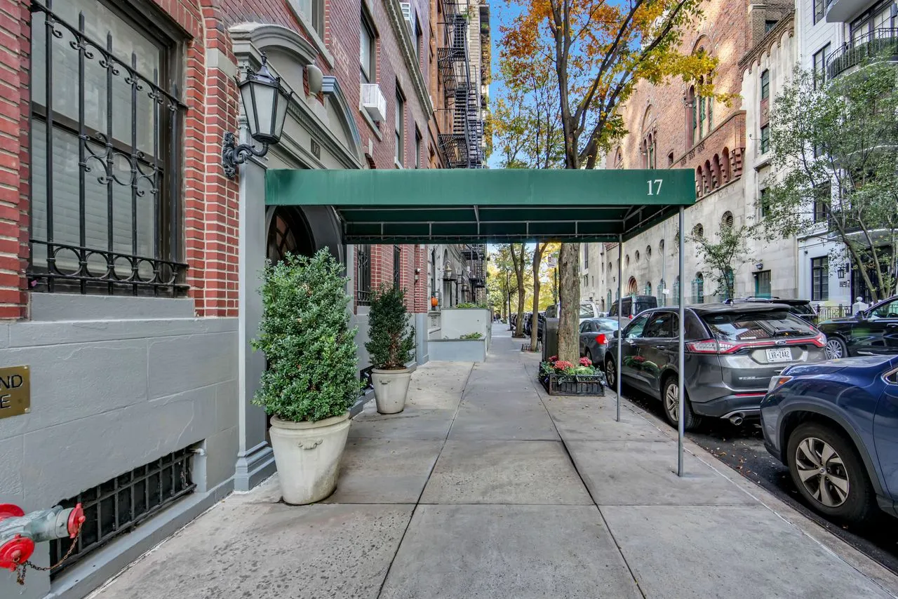 17 West 64th Street #2E in Lincoln Square, Manhattan | StreetEasy