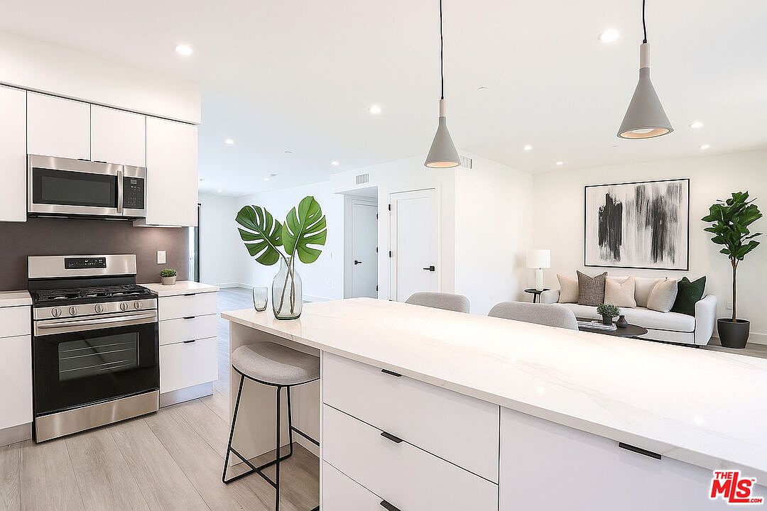 11800 Courtleigh Dr #305, Los Angeles, CA 90066 | Zillow