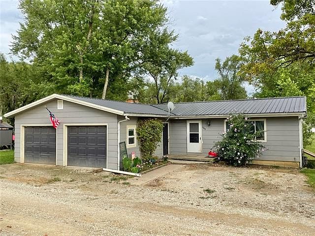 408 Washington St, Spickard, MO 64679 | Zillow