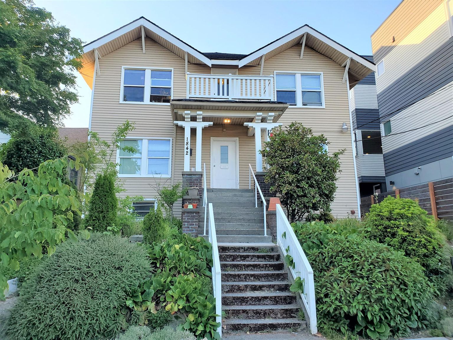 1842 S King St #A, Seattle, WA 98144 | Zillow
