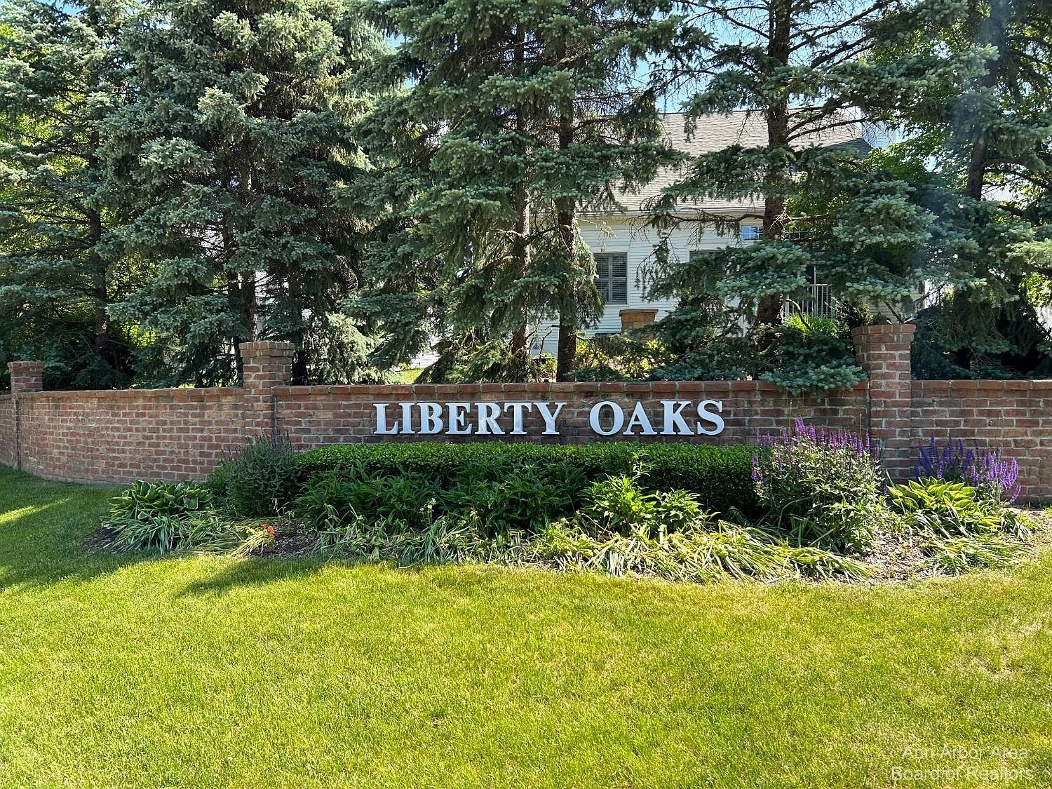 674 Boston Ct, Ann Arbor, MI 48103 | MLS #3294324 | Zillow