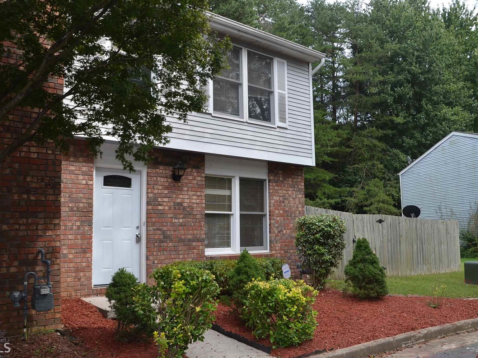 8825 Applegate Ln, Sandy Springs, GA 30350 | Zillow