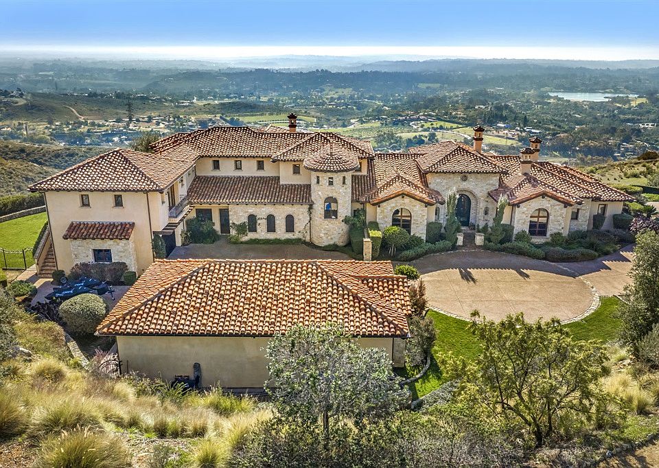 7667 Camino De Arriba, Rancho Santa Fe, CA 92067 | Zillow