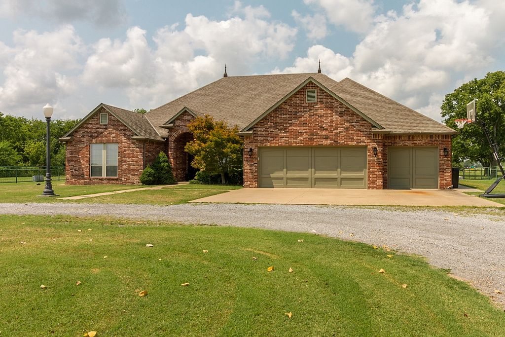 9728 S 431st Rd, Chouteau, OK 74337 | Zillow