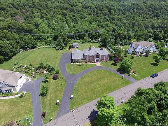 24 Hunting Ridge Dr, Simsbury, CT 06070 | Zillow