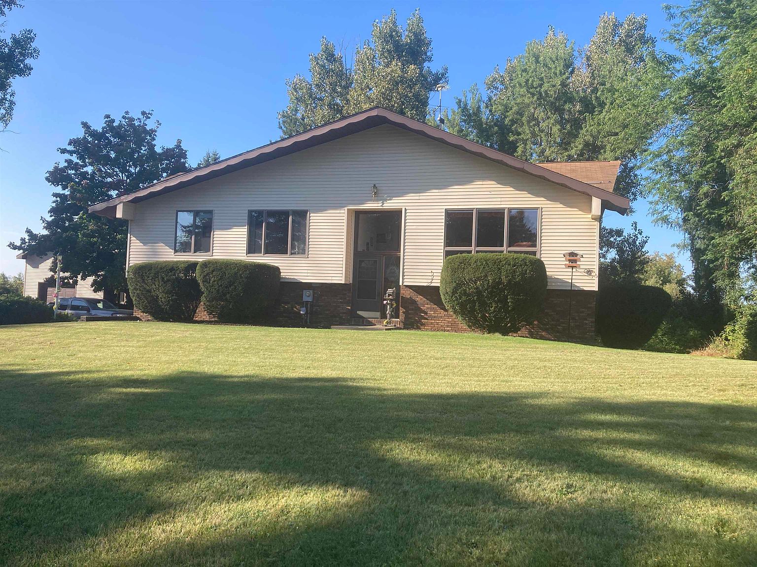 3811 Buzzell Rd, Gladwin, MI 48624 | Zillow