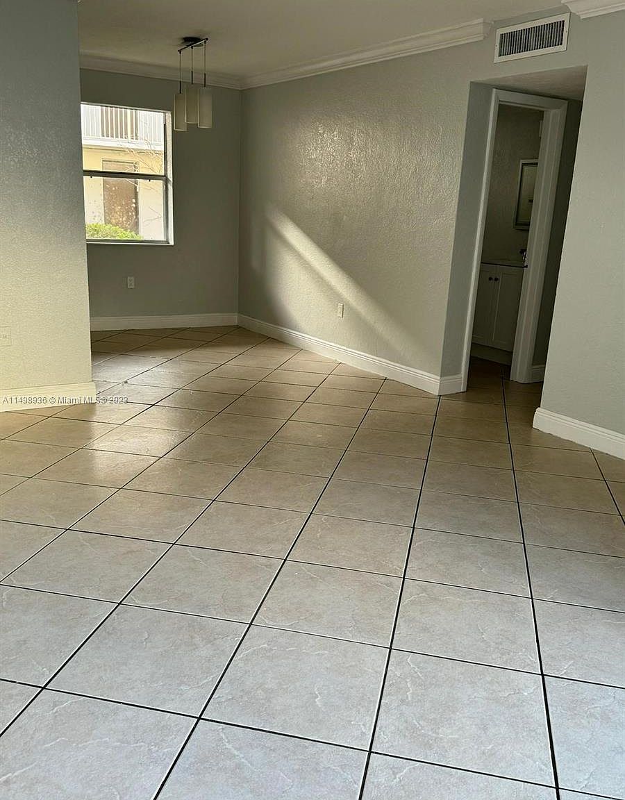 8475 SW 94th St APT 110E, Miami, FL 33156 | Zillow