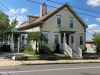 275 Park Ave Woonsocket RI | Zillow