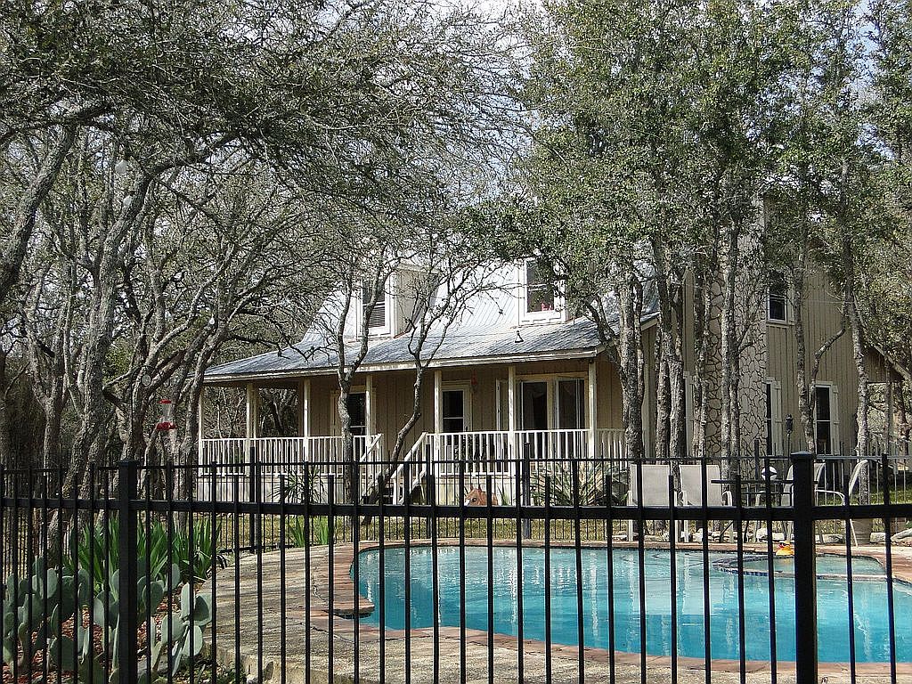 118 Trophy Dr, Bergheim, TX 78004 | Zillow