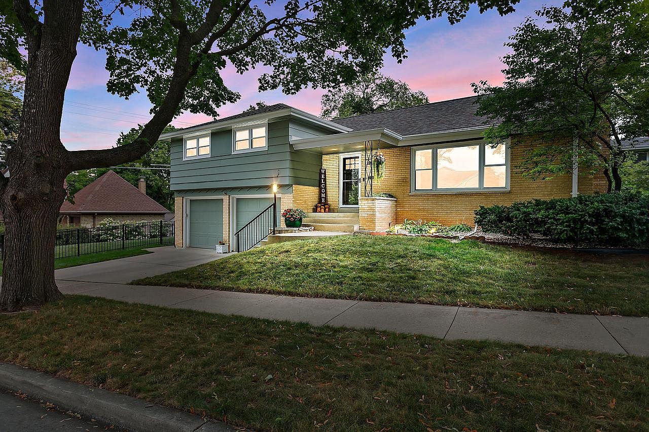 10410 West Melvina STREET, Wauwatosa, WI 53222 | Zillow