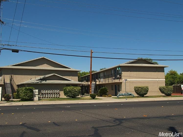 431 Coffee Rd, Modesto, CA 95355 | Zillow