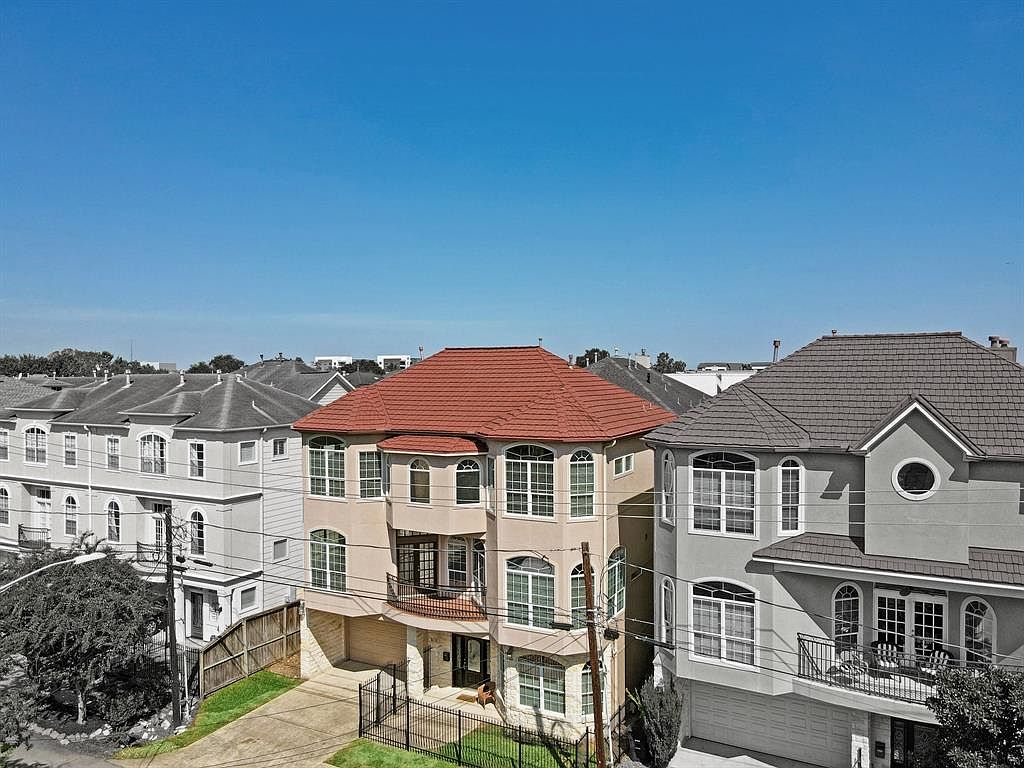 5204 Blossom St #B, Houston, TX 77007 | MLS #85598626 | Zillow