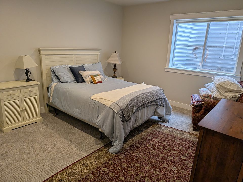 2566 E Yermo Ave, Salt Lake City, UT 84109 | Zillow