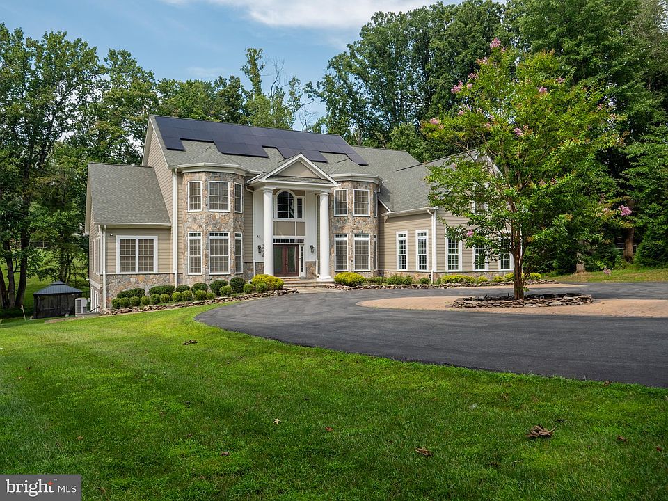 12516 Rolling Rd, Potomac, MD 20854 | MLS #MDMC2103422 | Zillow