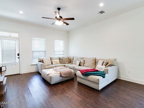 301 Berg Ct, Youngsville, LA 70592 | MLS #24000049 | Zillow