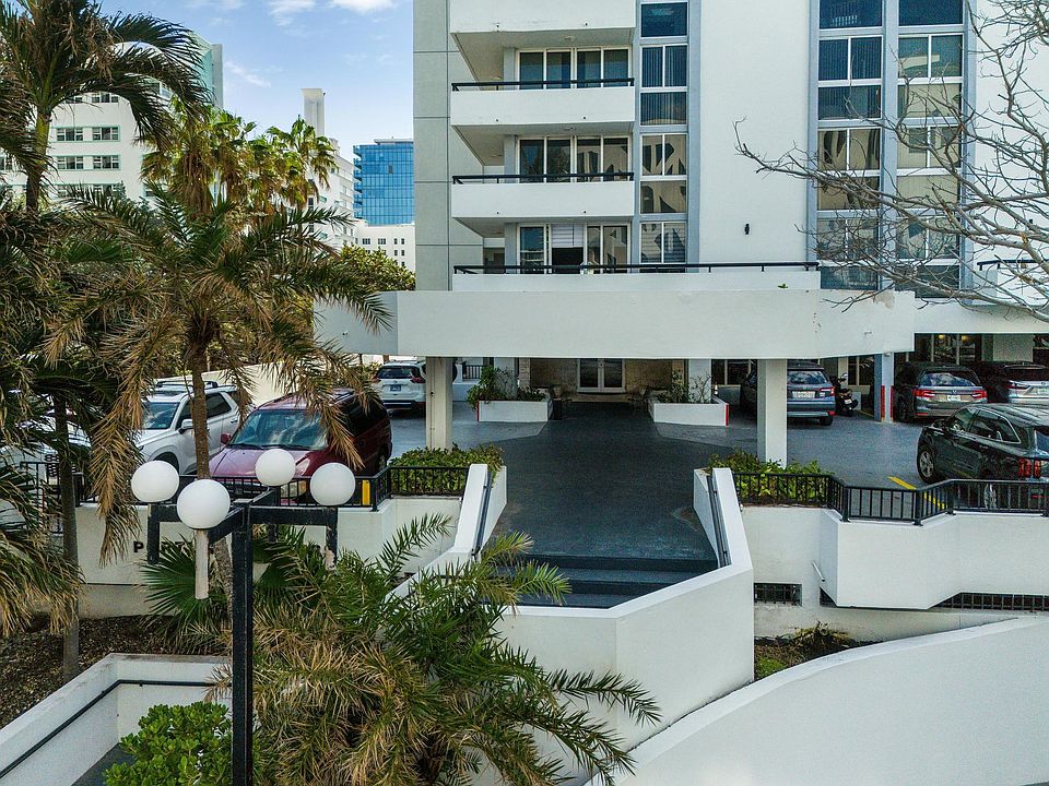 3200 Collins Ave Miami Beach FL | Zillow