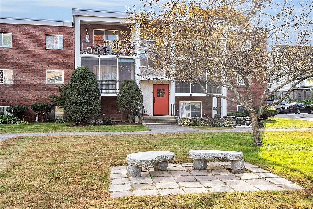 144 West St APT 17, Leominster, MA 01453 | Zillow