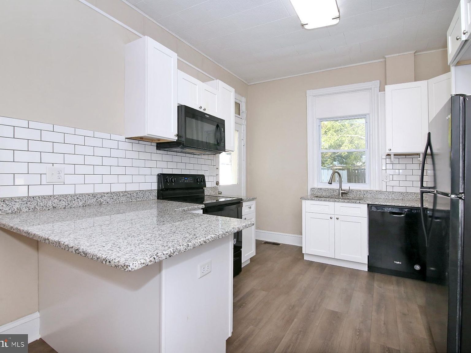 132 E Main St, Fredericksburg, PA 17026 | Zillow