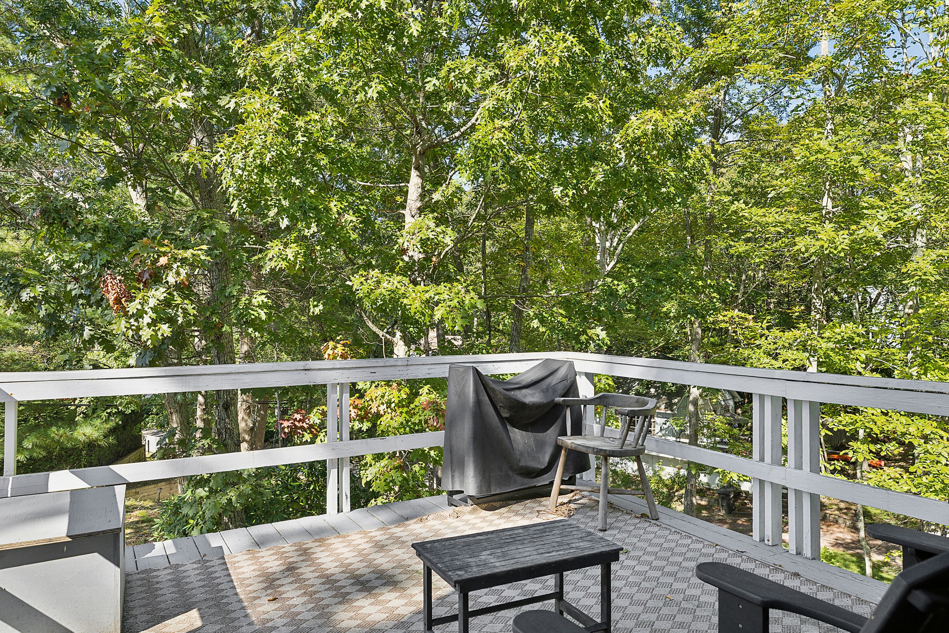 59 Whalebone Landing Rd, Southampton, NY 11968 | Out East