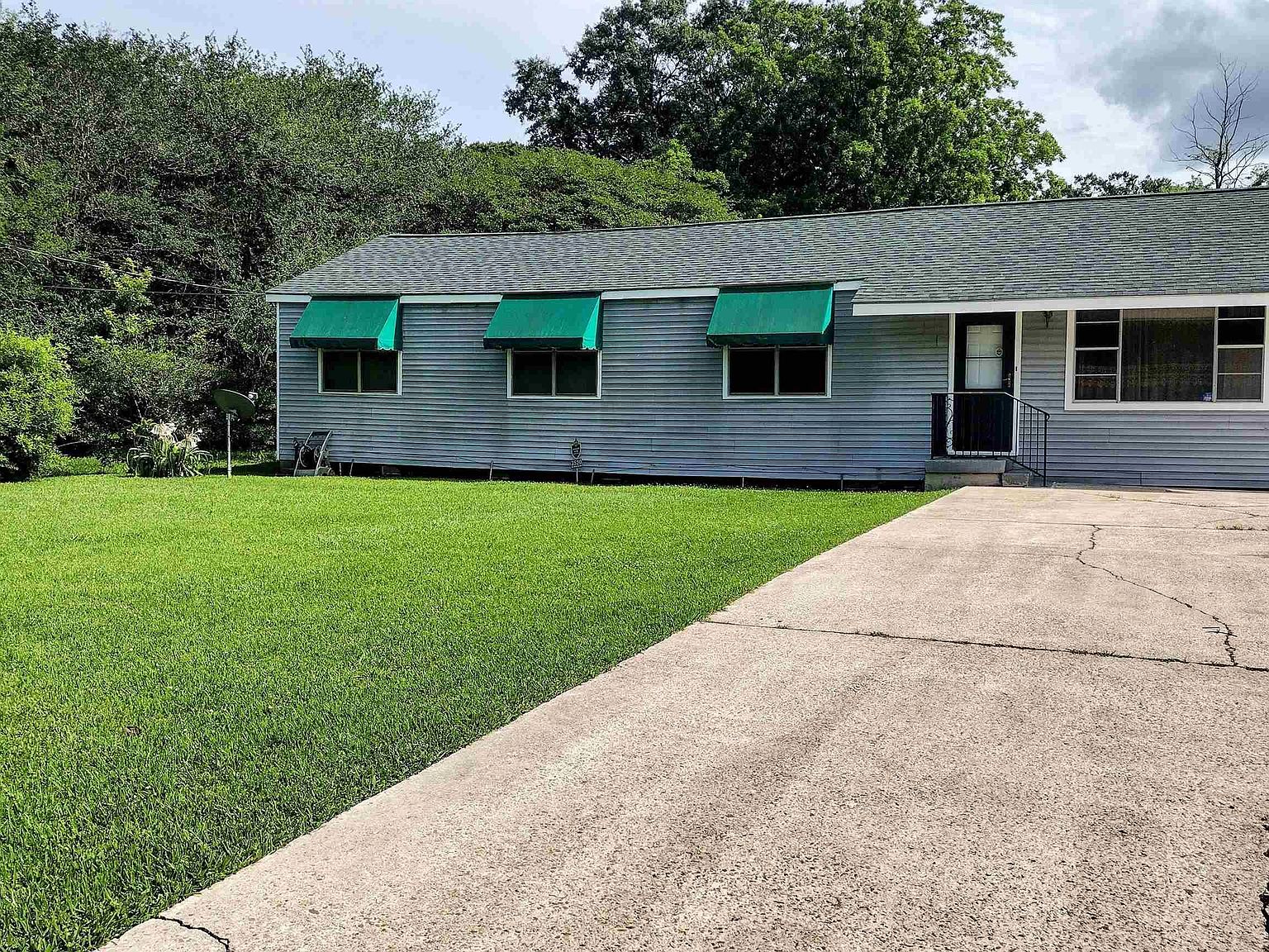 3520 Groom Rd, Baker, LA 70714 | Zillow
