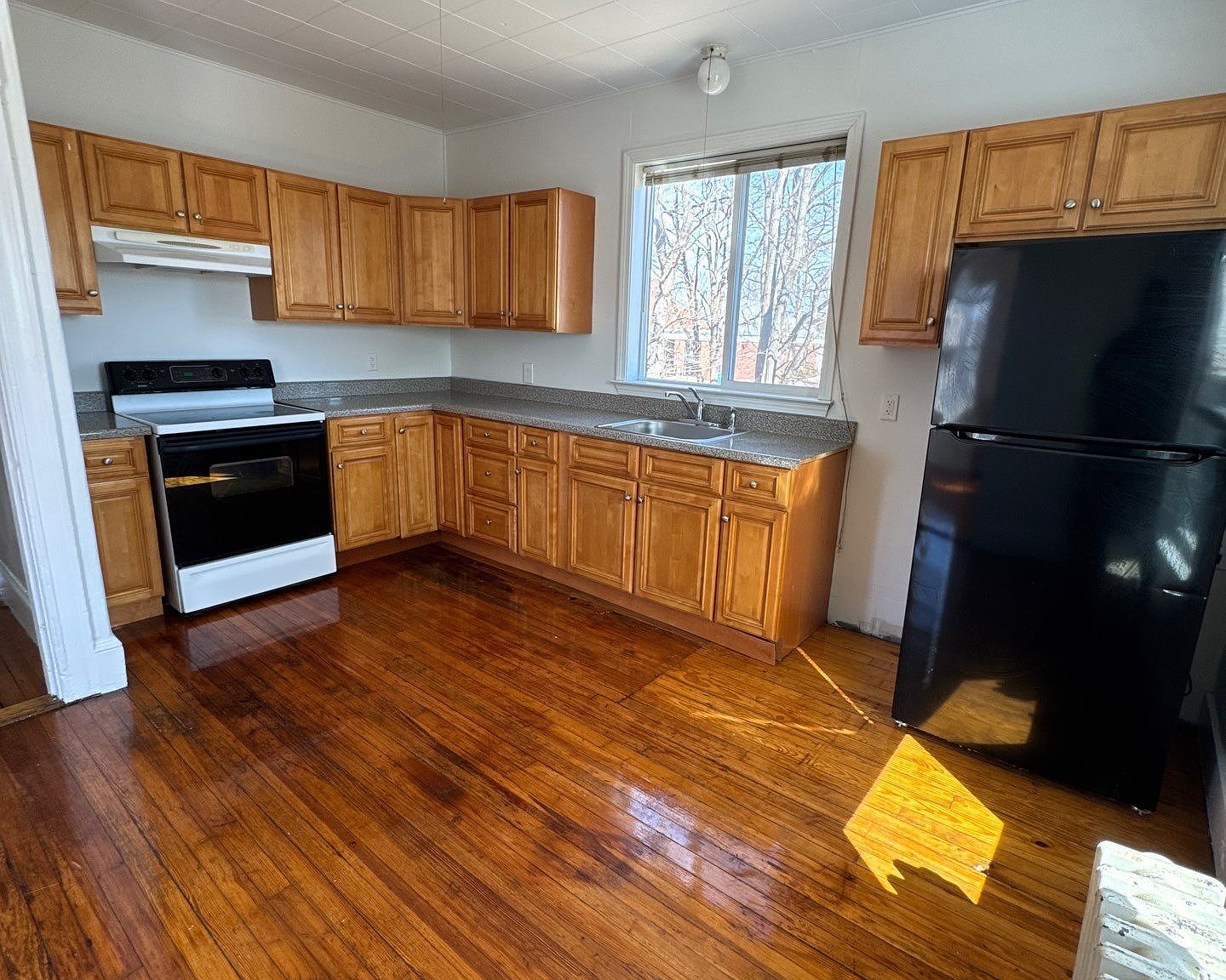 6-8 Centennial St #6, Foxborough, MA 02035 | Zillow