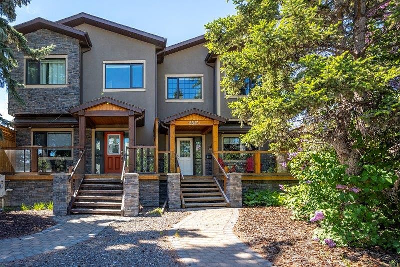 2815 25th St SW, Calgary, AB T3E 1Y1 | Zillow
