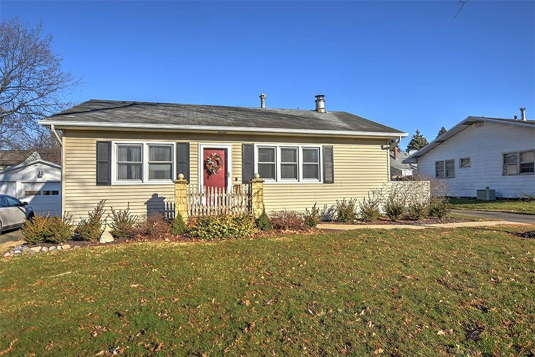 1144 E Lake Shore Dr, Decatur, IL 62521 | Zillow