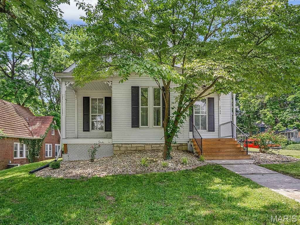 1734 Seminary St, Alton, IL 62002 | Zillow