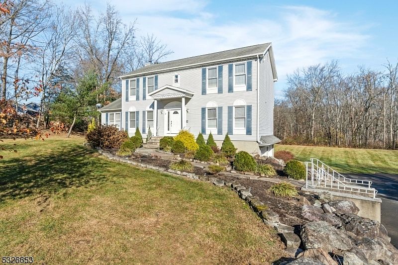 26 Countryside Rd, Columbia, NJ 07832 | Zillow