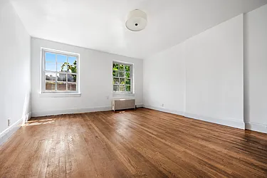 Fran Lebowitz Buys New Place in Chelsea for $3.1M | StreetEasy