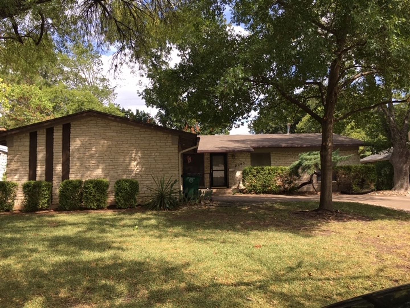 7205 Daugherty St, Austin, TX 78757 | Zillow